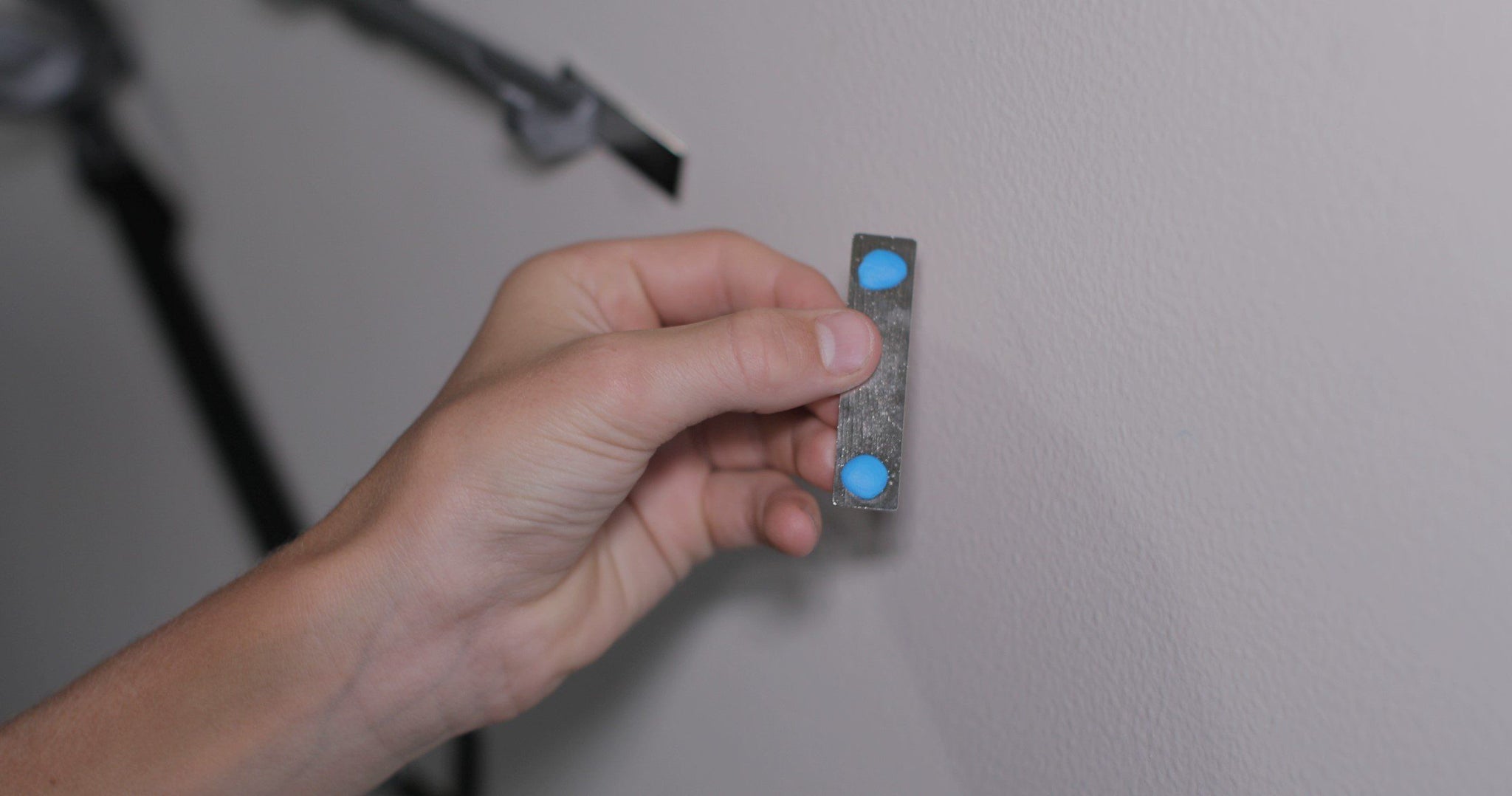 Mini Metal Wall Plates + FunTak® Wall Putty – MagTrax